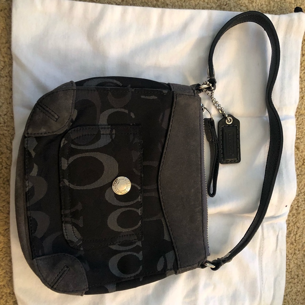 Coach! Like New Logo Mini Purse - Gem